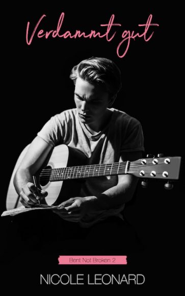 Nicole Leonard - Autorin